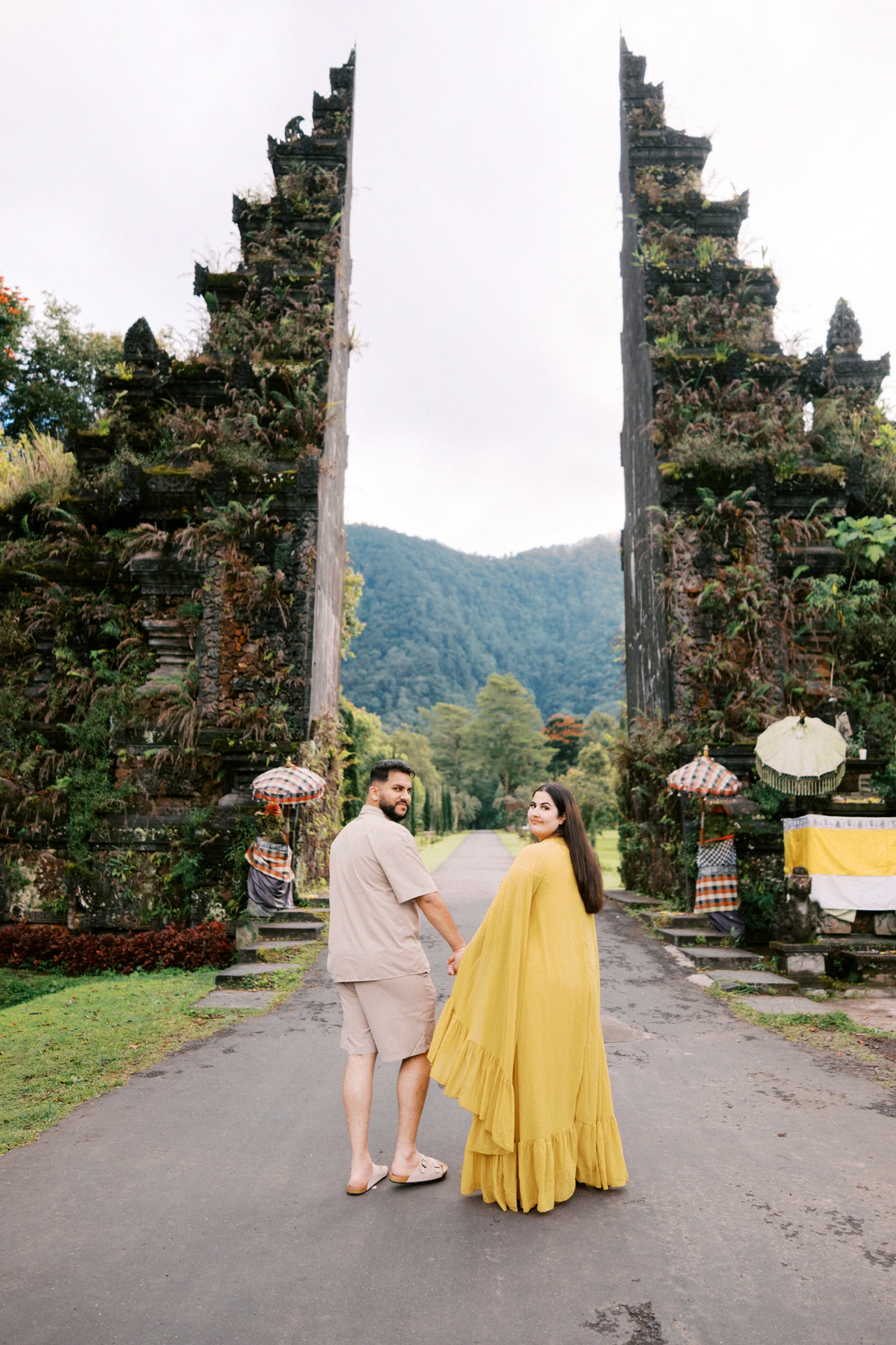 M&U: Bali Temple Gate Photoshoot by Satria - Gusmank
