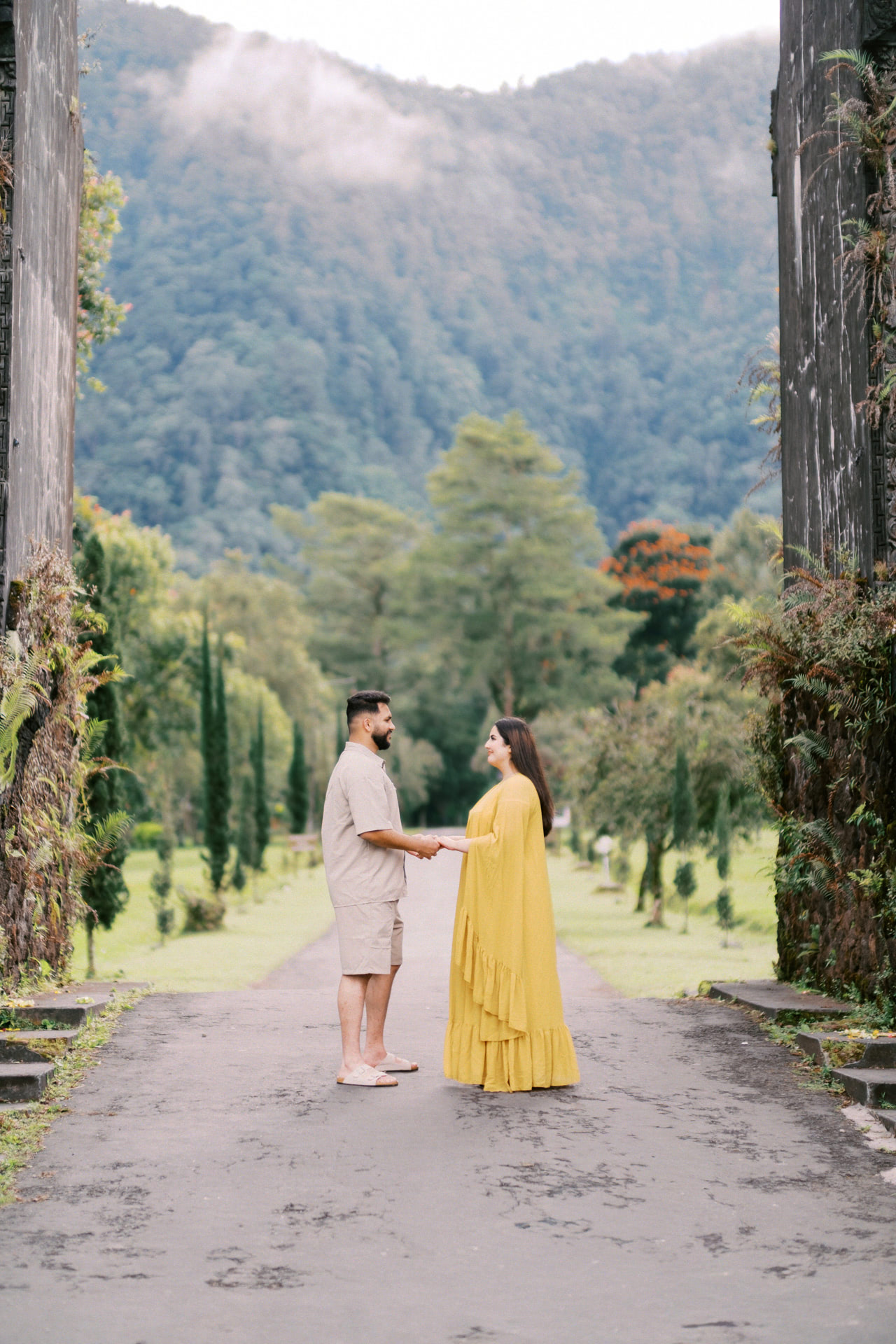 M&U: Bali Temple Gate Photoshoot by Satria - Gusmank